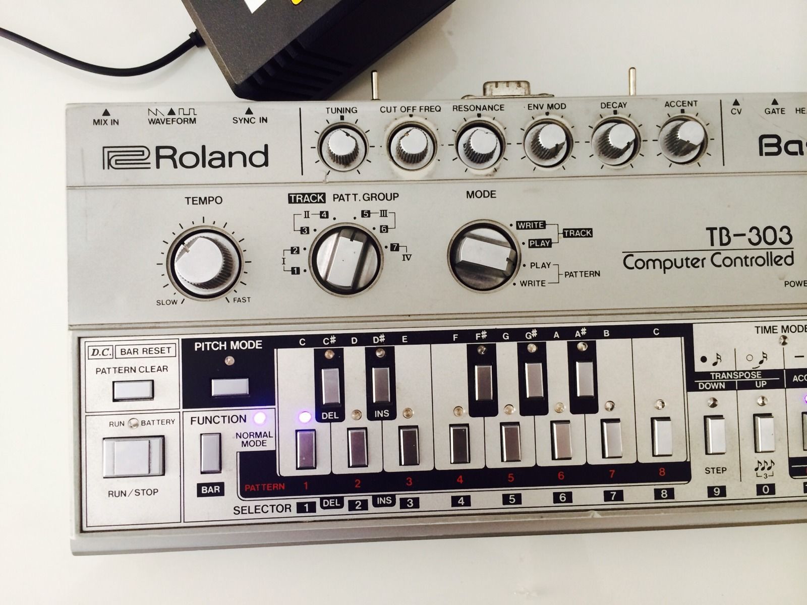 MATRIXSYNTH: Roland TB-303 Bassline Synthesizer With Kenton MIDI & Extras
