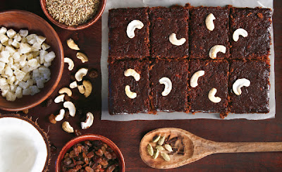 Sri Lankan Tasty Recipes: Bibikkan / Pol Cake OR Porunu Appa