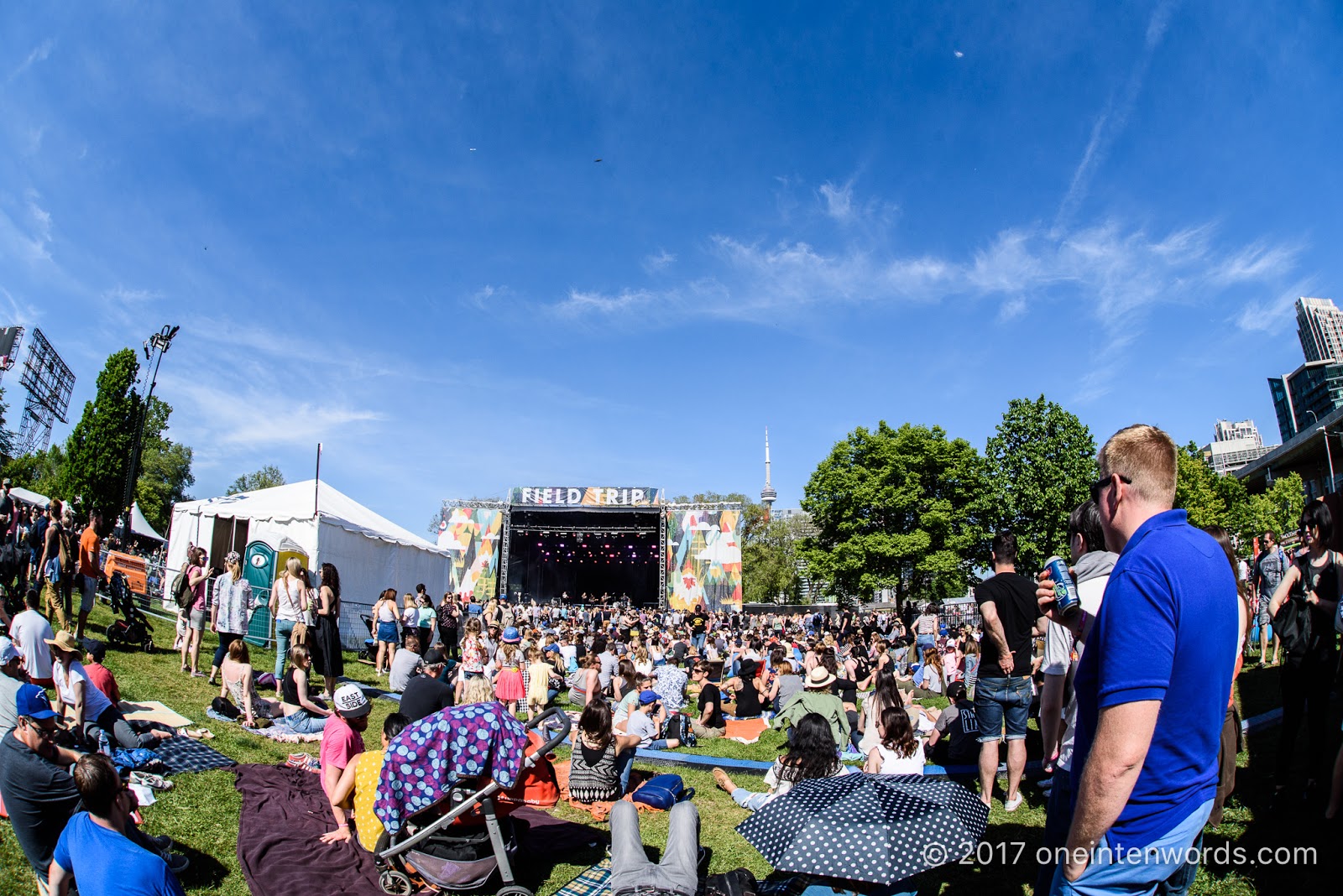 one in ten words: Field Trip 2017: Day 1 - Concert Photos