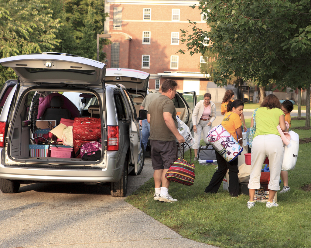 The Best Local Moving Companies: How to Pack Your Car for a Move