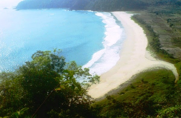Task: PANTAI MODANGAN, KEINDAHAN ALAMNYA BAK HAWAII