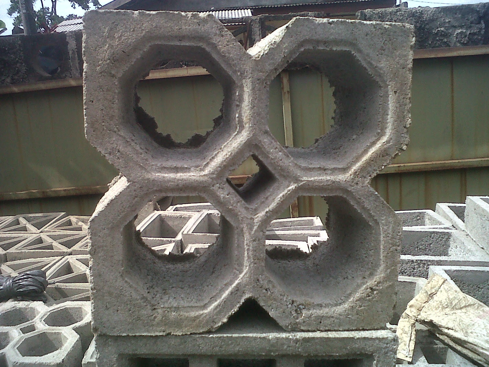 Macam -macam Lubang Angin / Ventilasi Beton / Semen ~ PD. Teguh Karya