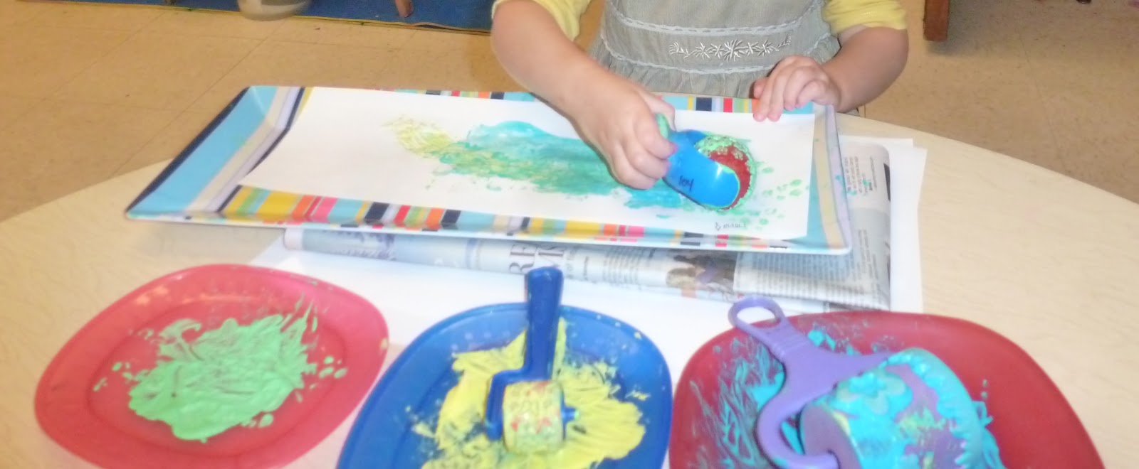 Flannel Board Fun: Painting with Rolling Things!