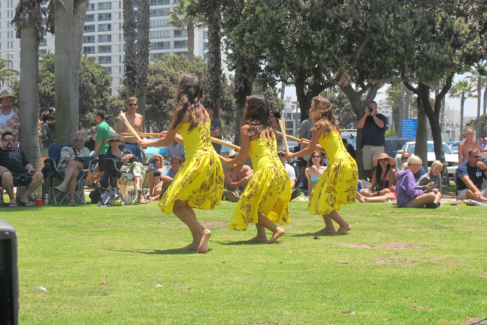 Out and About--Ocean Park Surf Contest & Lu'au in Santa Monica | GlamAmor