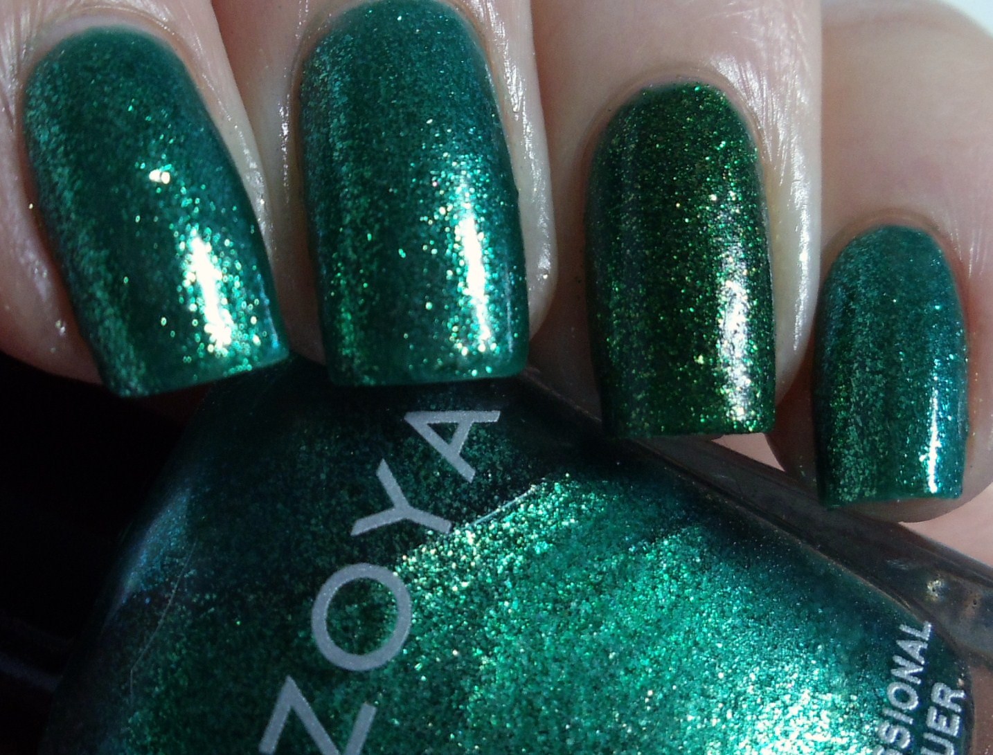 NailsIT: Zoya Ivanka vs SpaRitual Earth Matters