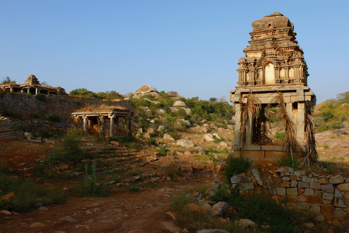 Journeys across Karnataka: Narasimhaswami temple at Penukonda fort