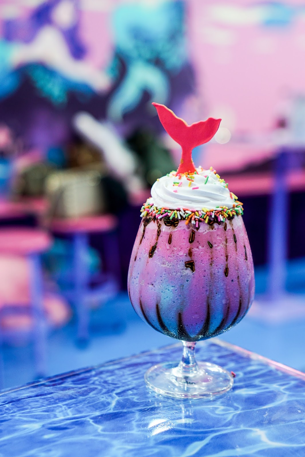 Larry Lakizy Koh: Mermaid Castle Cafe @ Siam Square Review - Pretty ...