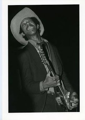 The Blues Never Die: LEFTY DIZZ