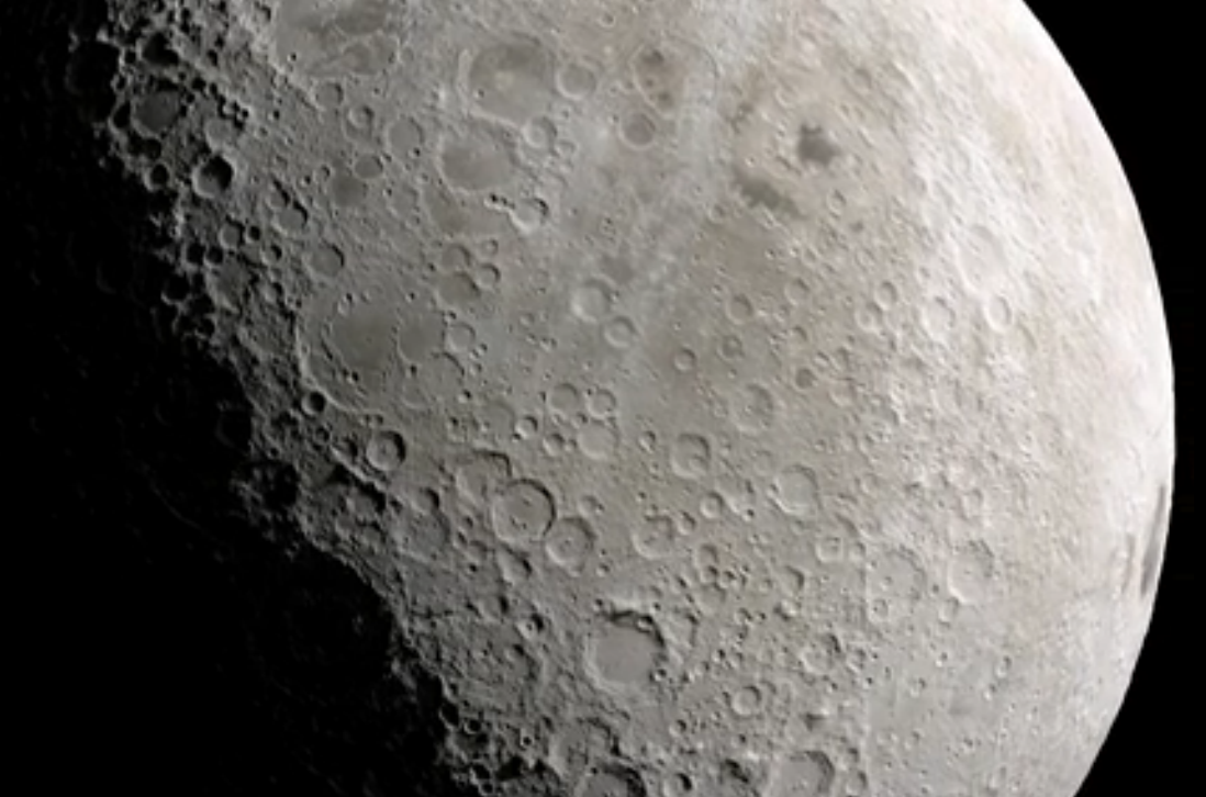 News Spazio: Un nuovo fantastico video tour della Luna, by NASA!