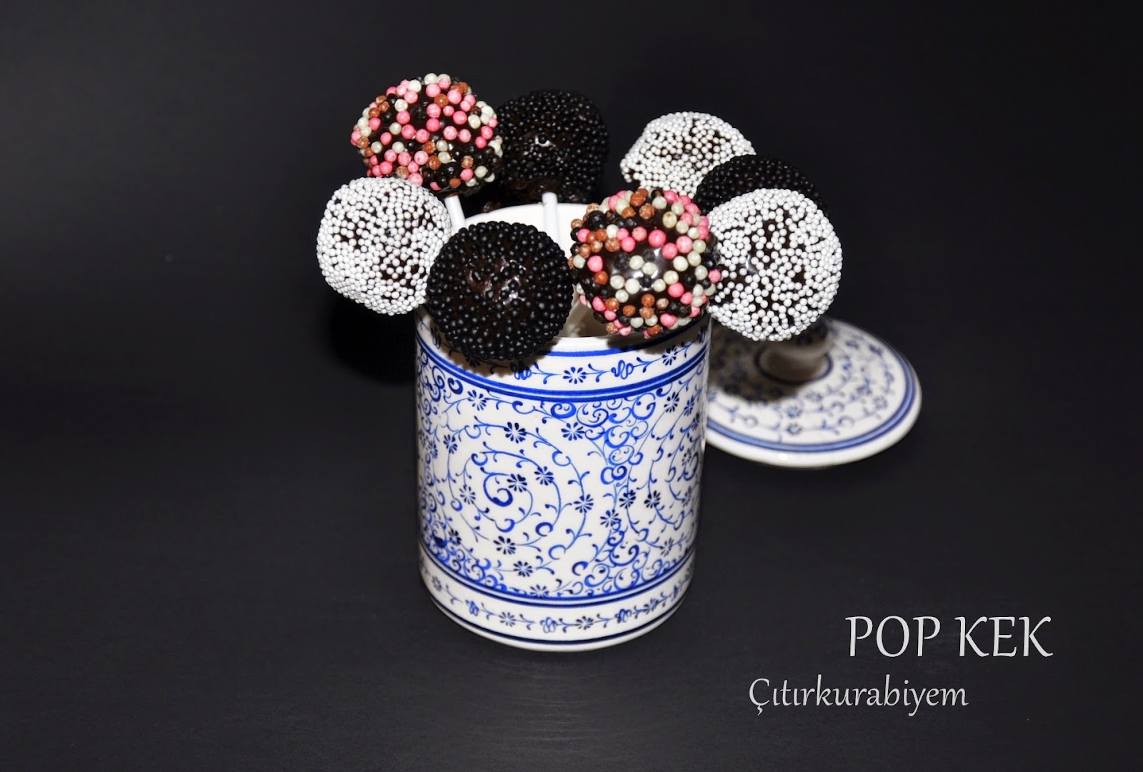 Butik kurabiye,tatlı ve yemek tarifleri,Turkish cuisine: CAKE POPS (POP ...