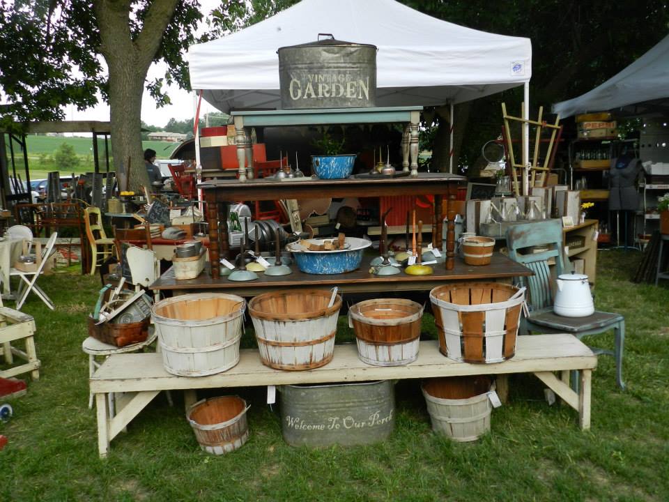 The Whistle Stop: The ultimate junk show on earth...