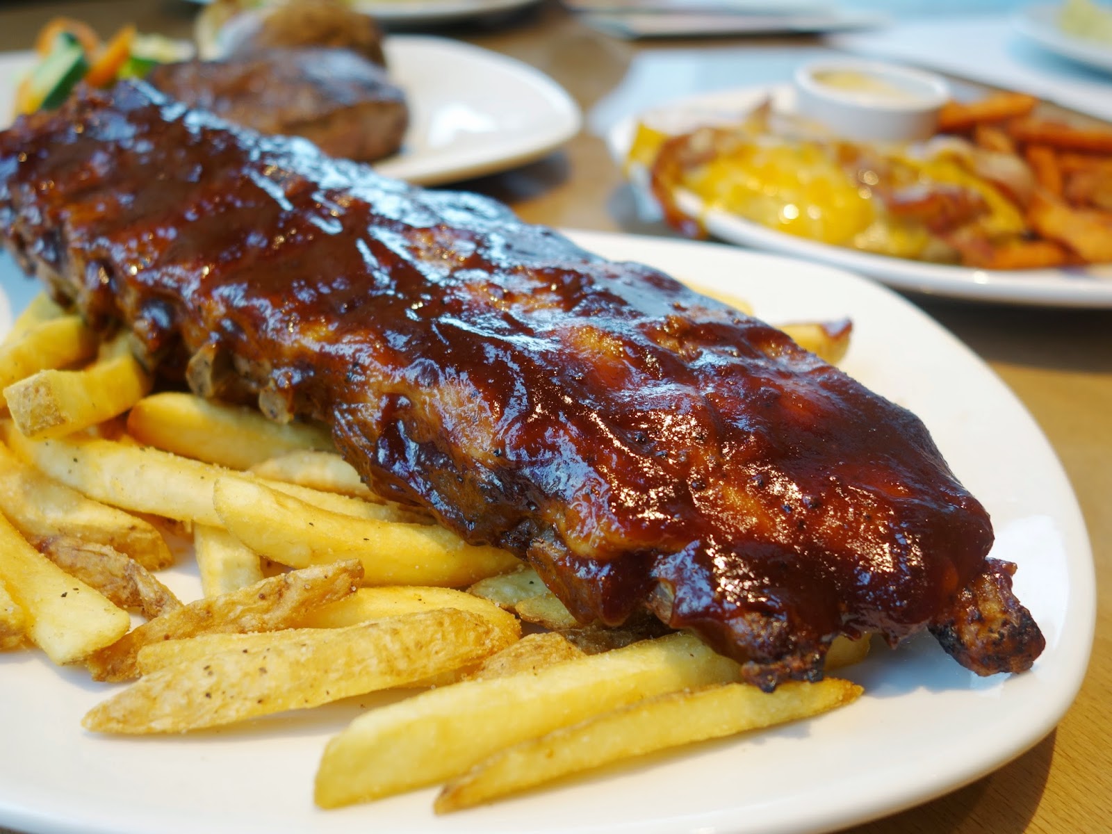 PinkyPiggu: Outback Steakhouse Opens At Orchard Gateway! Steaks, Ribs ...