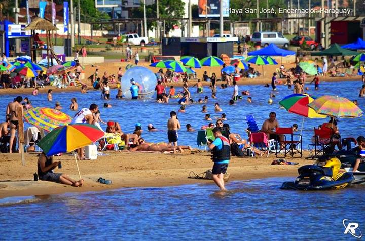 Imágenes del mundo (IM): Playa San José, Encarnación