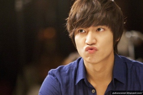 Lee Min Ho Artis Lelaki Paling Tampan Di Korea Tabek Puang
