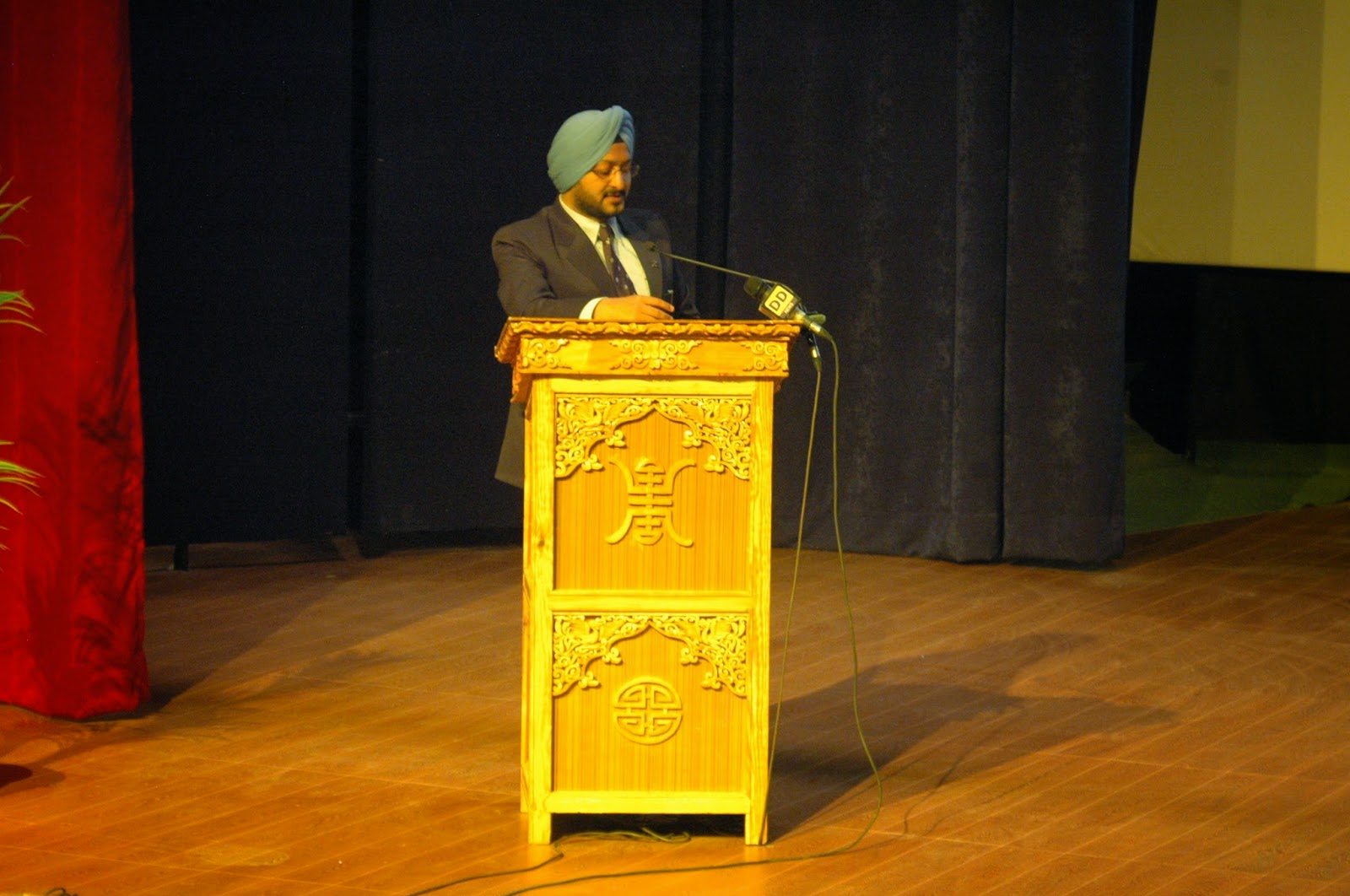 NewsWarrior: Beyond NJ 9842: The Siachen Saga released in Leh