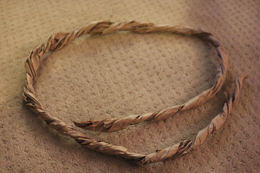 Clearwater Cottage: How to Make Crepe Paper Jungle Vines