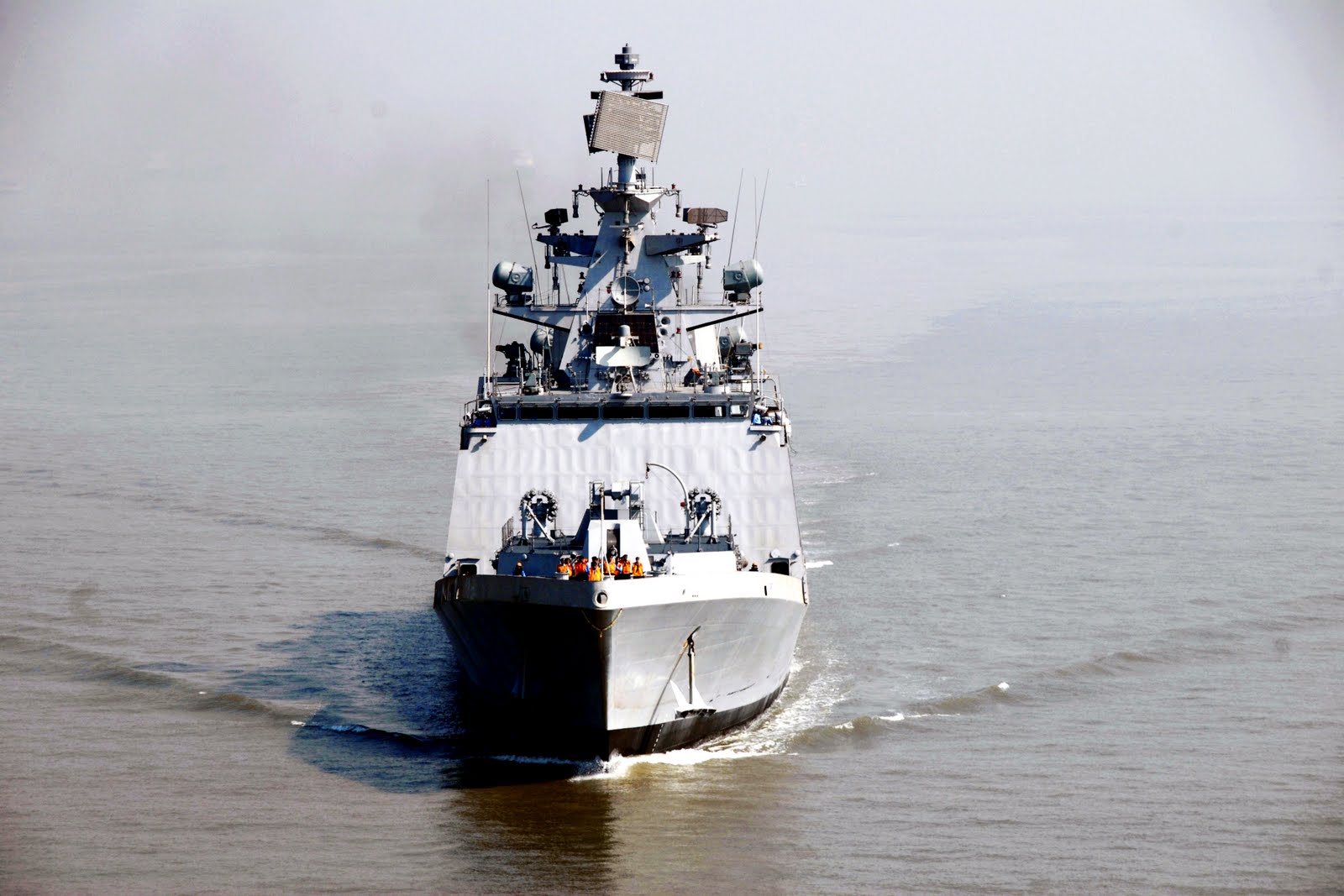 FIRST PHOTOS: Satpura, 2nd P17 Stealth Frigate Enters Service Next ...