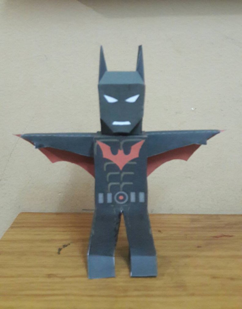 Fabulous Craft: Batman Beyond Paper Hero
