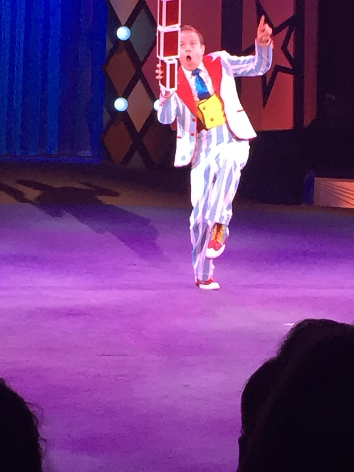 Says Me Says Mom: Ten Fun Things at the Circus