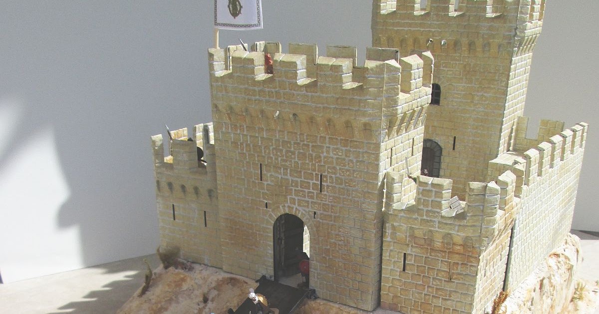 Toy Soldier Chest: Crusader Castle 1/72 MiniArt Fortress 72004