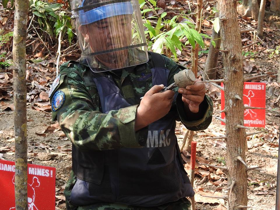 Bernamaians...: Berdepan bahaya periuk api...