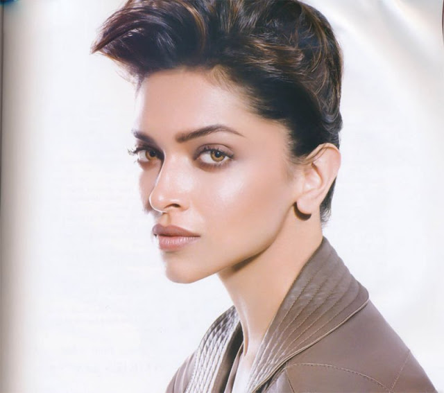 Bollywood Glamour Girls: Deepika Padukone Very Cute Photo Stills