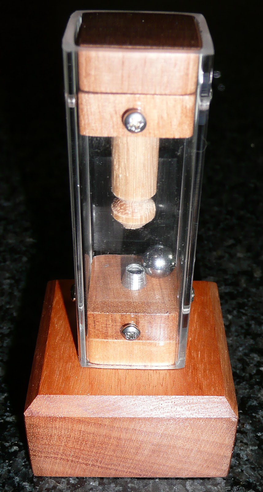 PuzzleMad: Houdini's Torture Cell