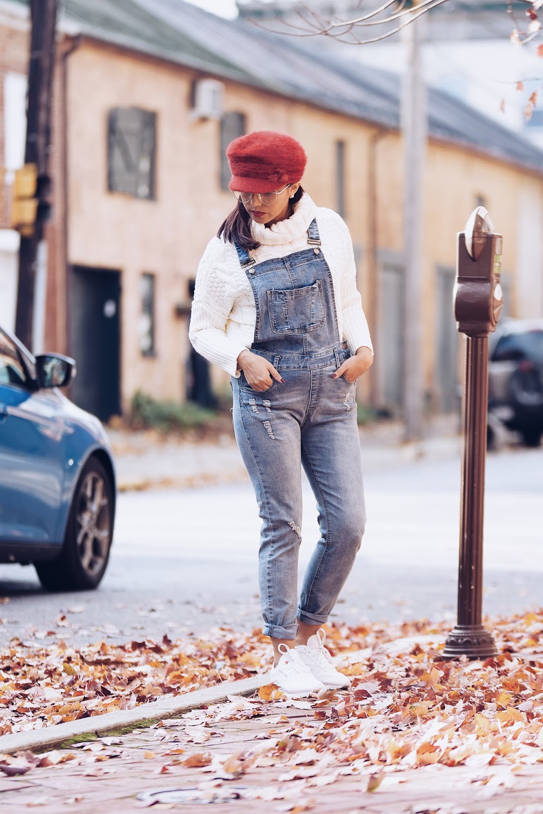 Faux Fur Red Cap - MARIESTILO