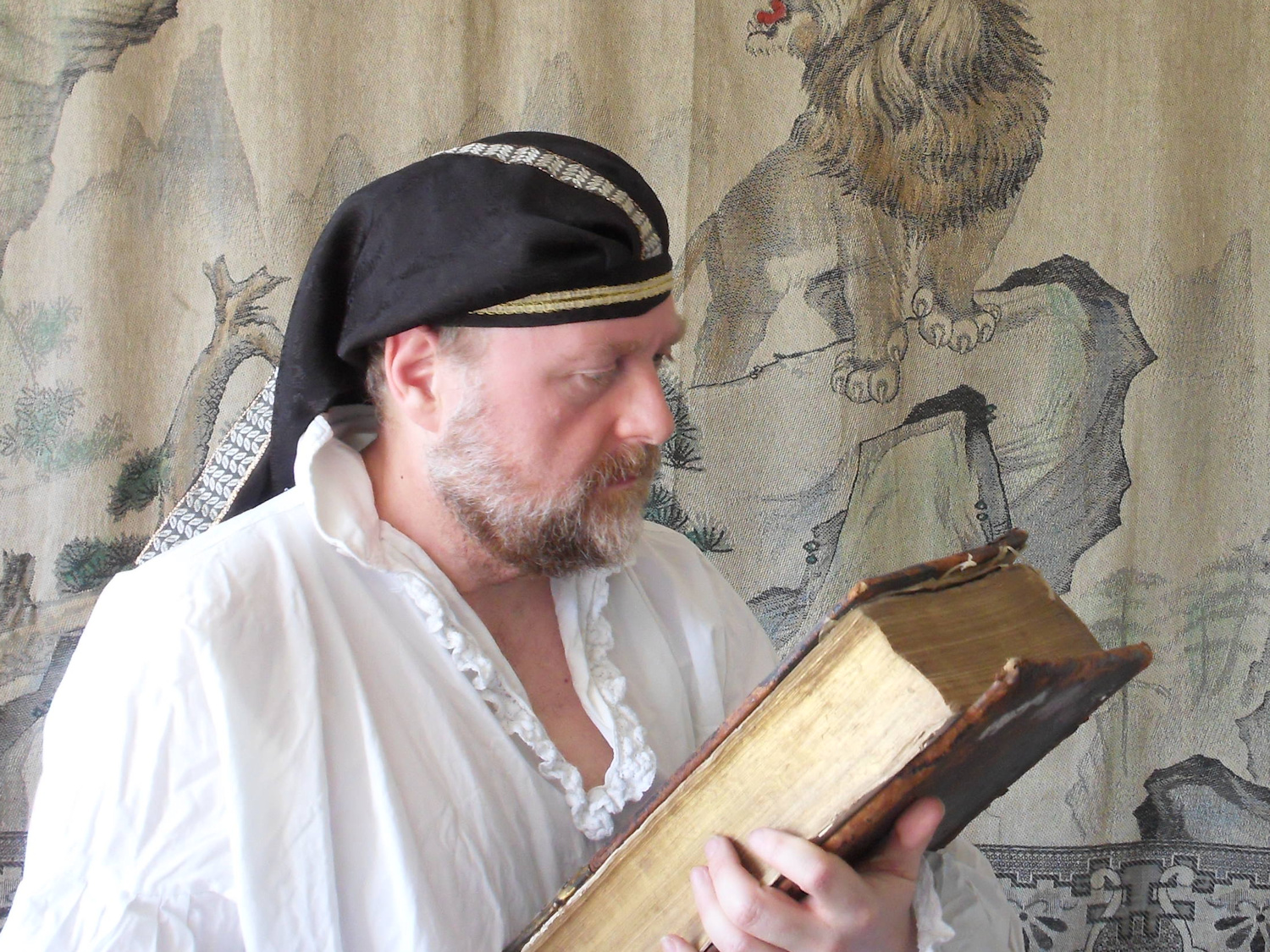 Richard in a Hat: Librarian Hat