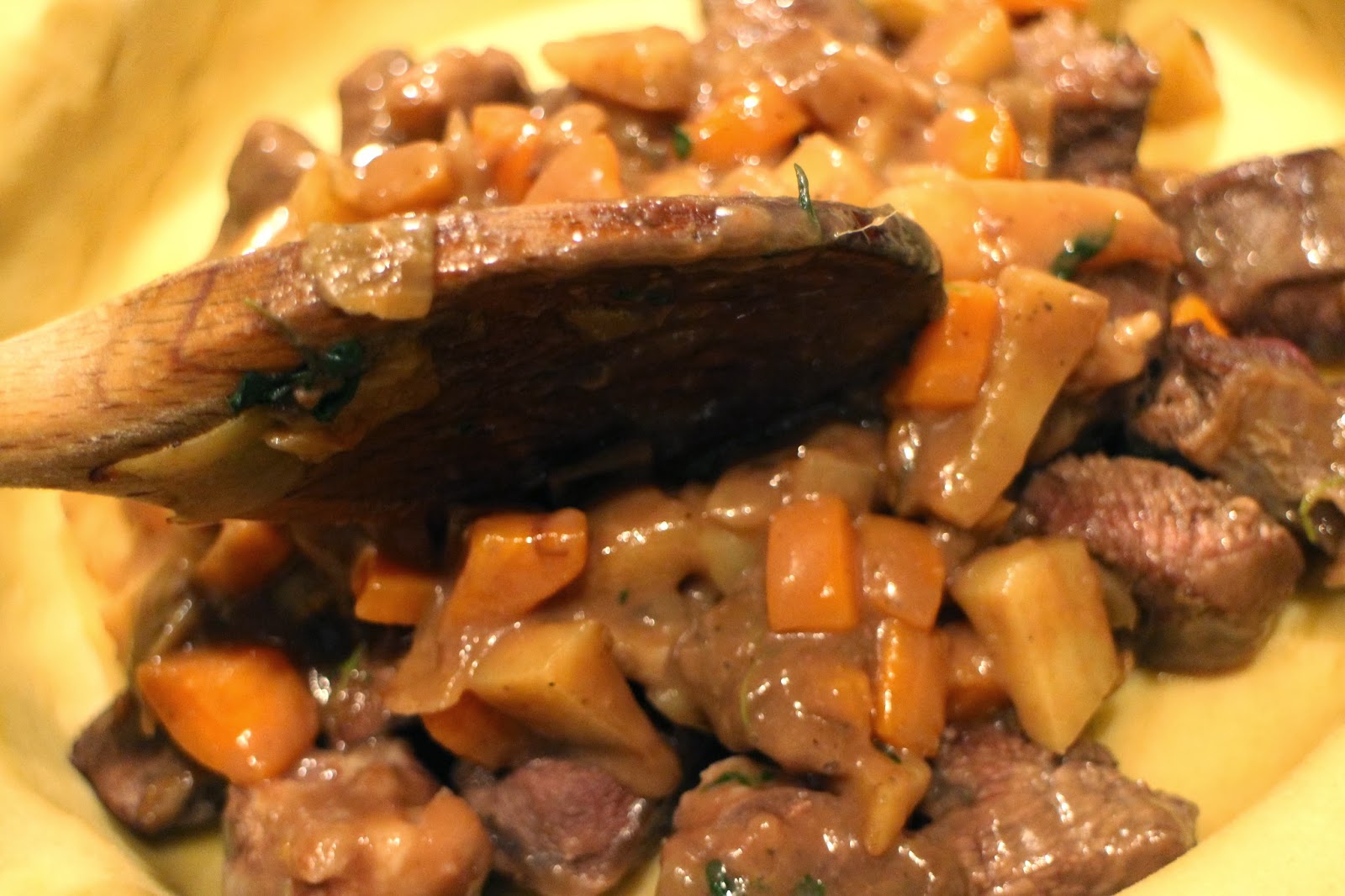 Miscriant: Winter is Coming: Bacon Lattice Beef Pie