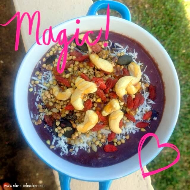 Christie Fischer : NOURISH: ANTIOXIDANT-RICH ACAI BOWLS
