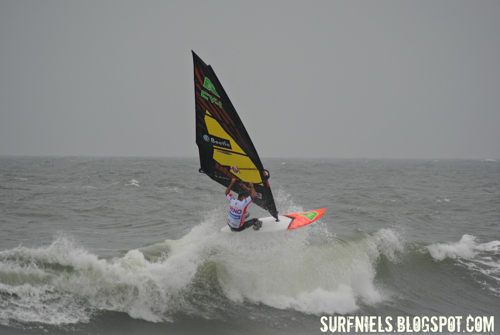 SurfNiels: Josh Angulo