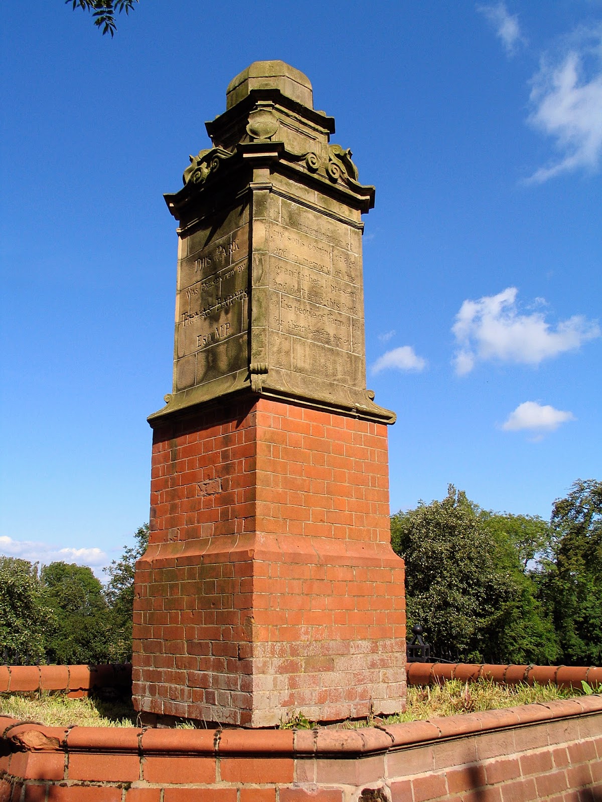 The Farnworth Photographic Project: 27th December 2014: The Barnes ...