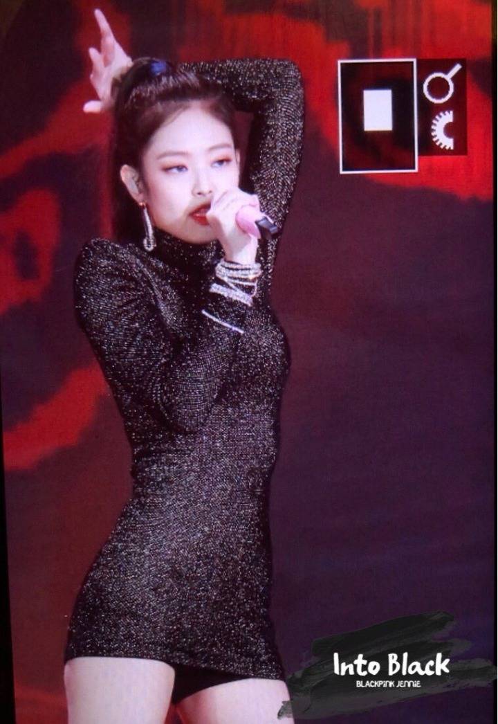 JENNIE'S FIGURE 🔥🔥🔥 - BlackPinkbuzz