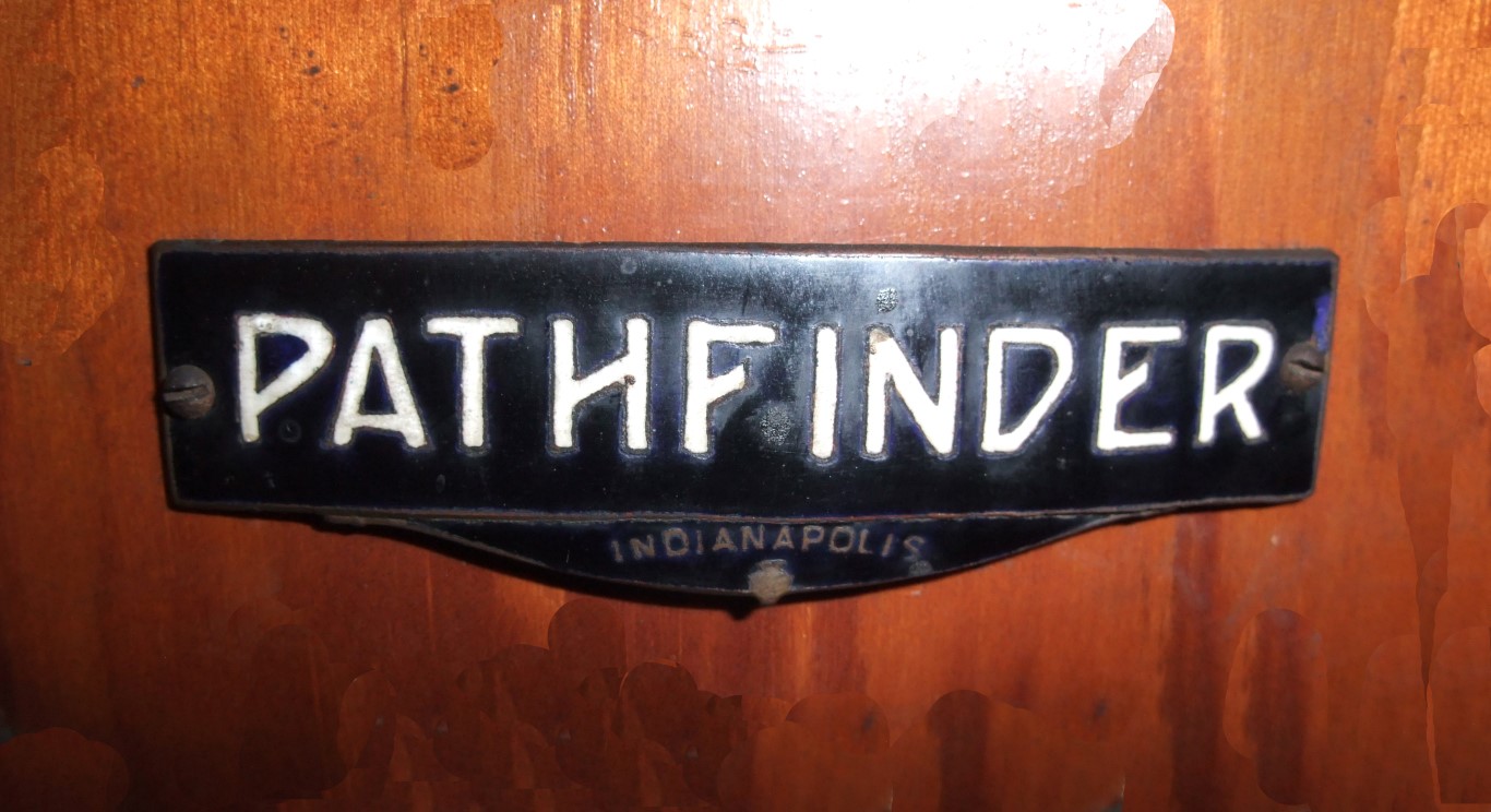 American Auto Emblems: PATHFINDER