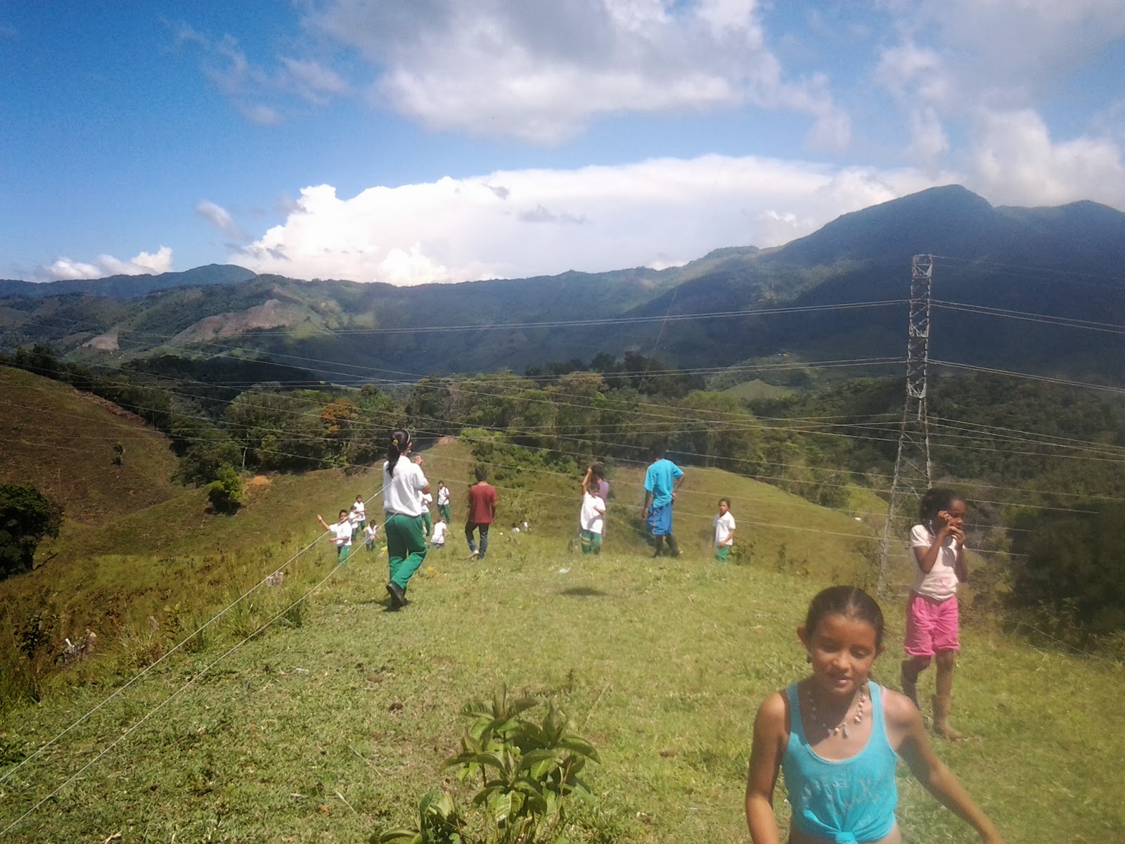 CENTRO EDUCATIVO RURAL PUERTO RICO - SAN CARLOS: CARACTERÍSTICAS