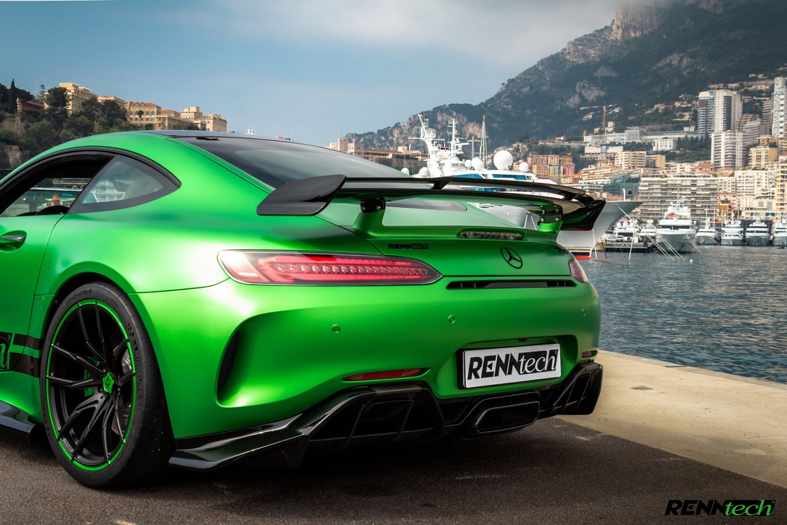RENNTECH :: NEWS: RENNtech Unveils AMG GT R at Top Marques Monaco
