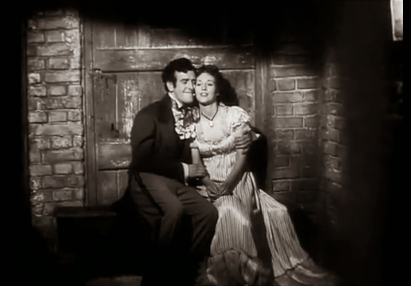 Holiday Film Reviews: Scrooge (1951)