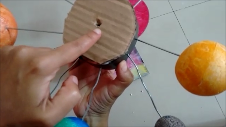 Art and Craft: Rotating/Spinning Solar System DIY