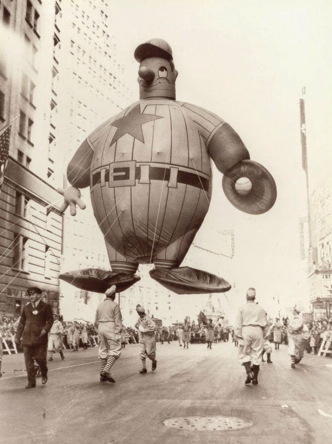 19 Amazing Vintage Photos of the Macy’s Thanksgiving Parade Balloons ... 19 Amazing Vintage Photos of the Macy’s Thanksgiving Parade Balloons ...