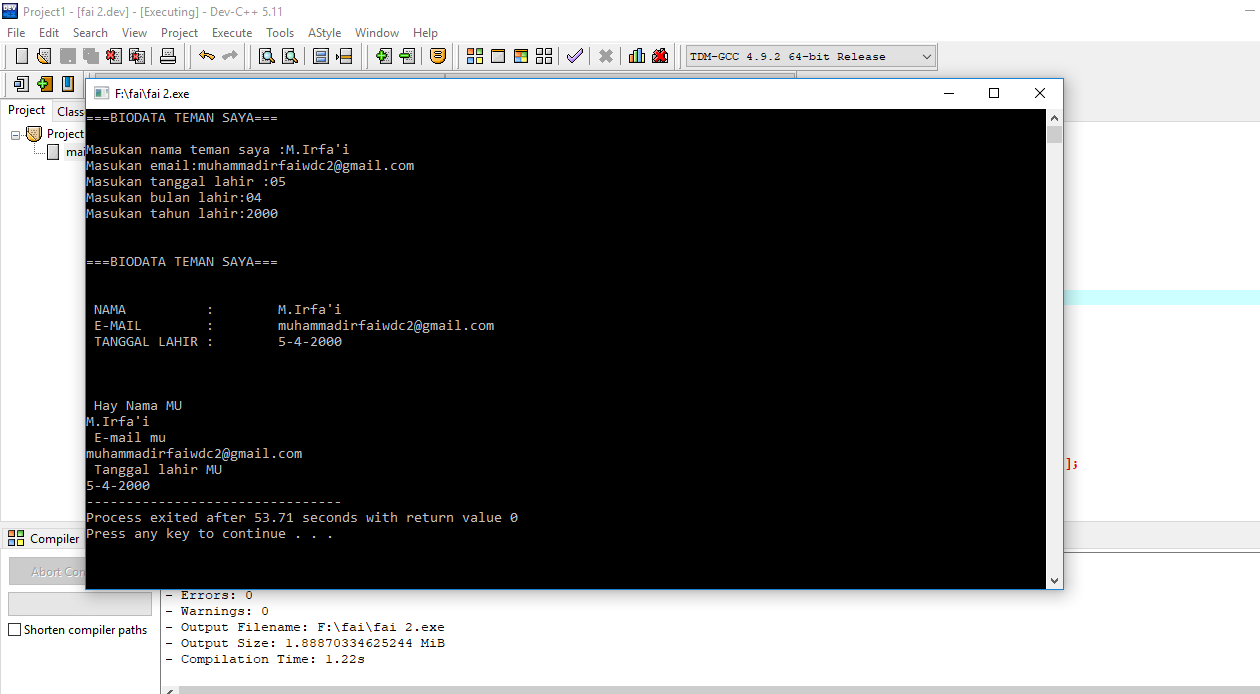 Juragan Coding C++: Tutorial C++ Membuat Biodata dengan menggunakan Dev C++