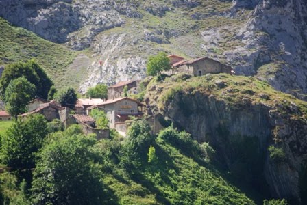 ASTURIAS para disfrutar: De Poncebos a Bulnes