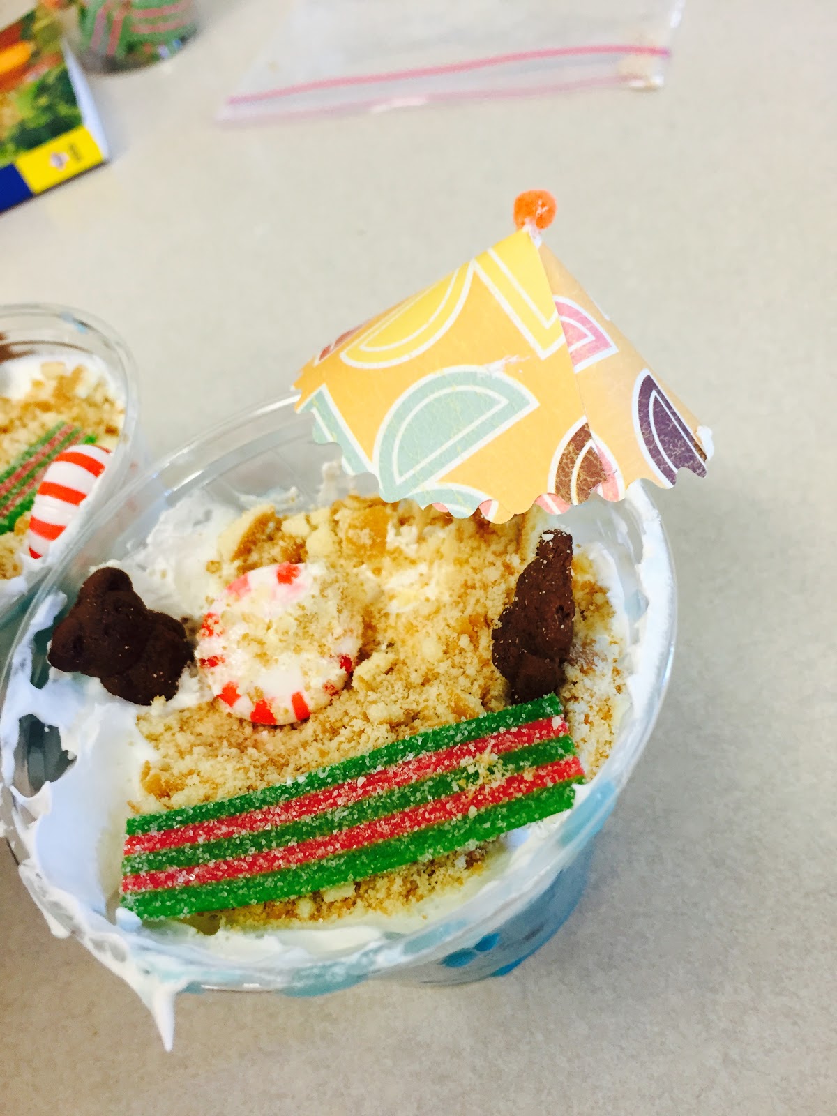 Bears on the Beach Pudding Cups with Mini Paper Umbrellas - The Style ...