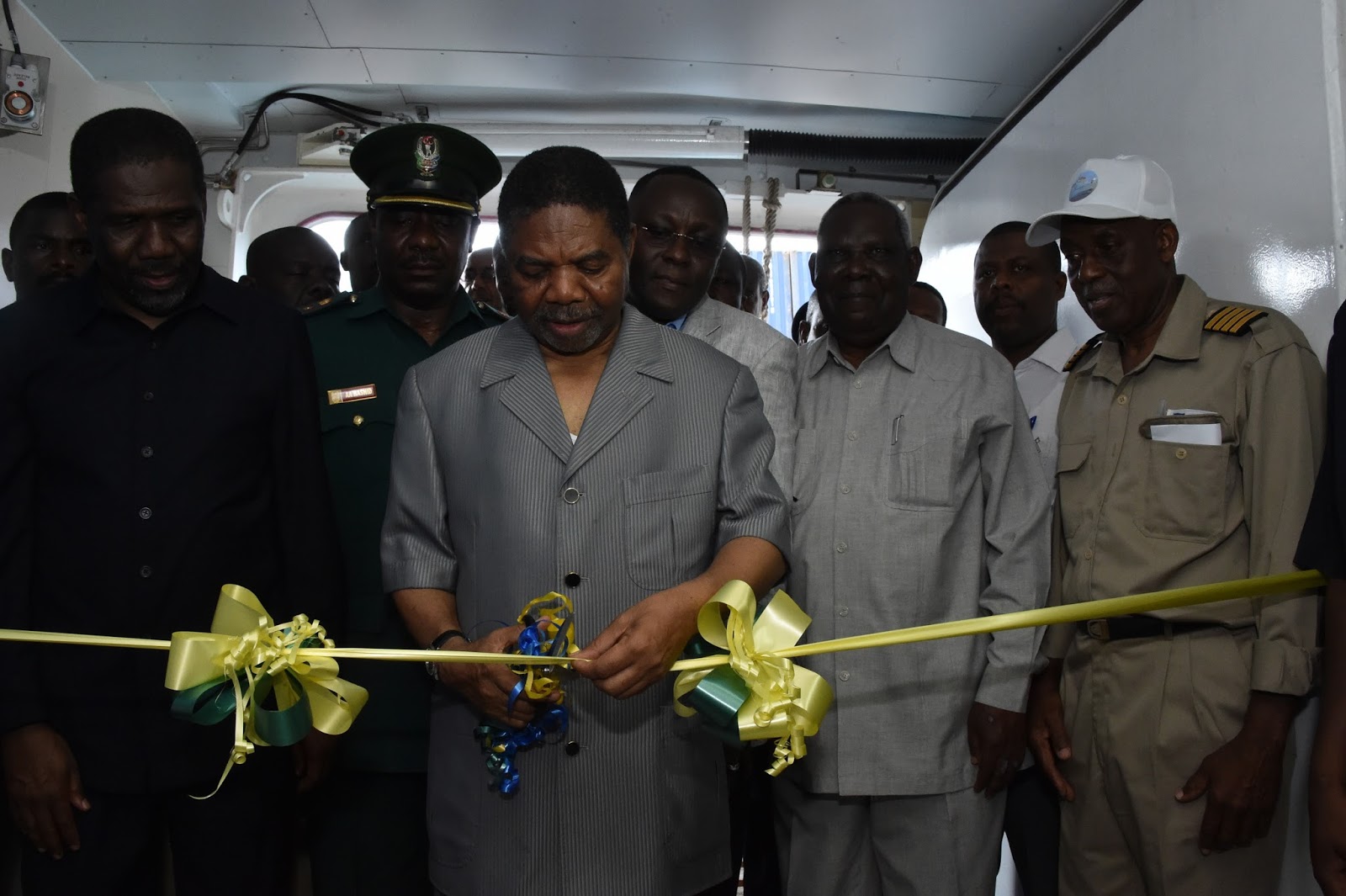 MATUKIO @ MICHUZI BLOG: UZINDUZI WA MELI MPYA YA MV MAPINDUZI II MJINI ...