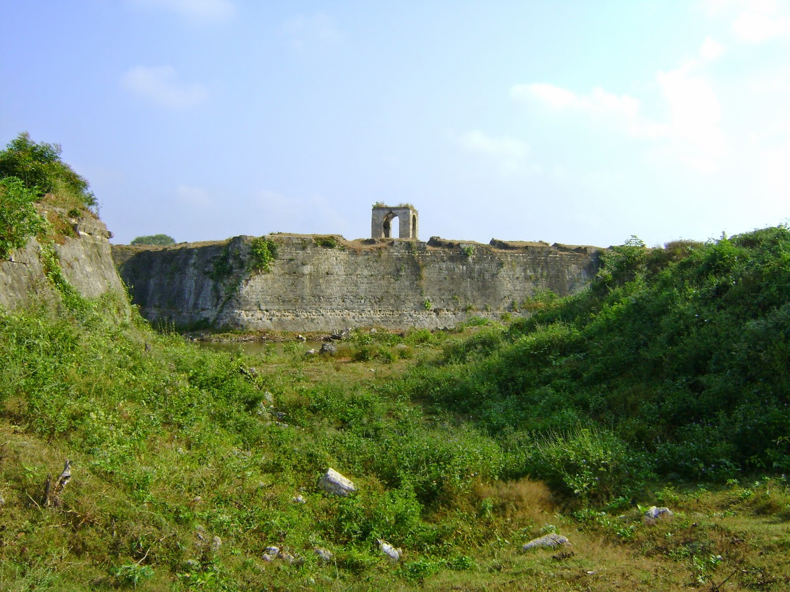 Safari Sri Lanka: Jaffna Fort - Sri Lanka.