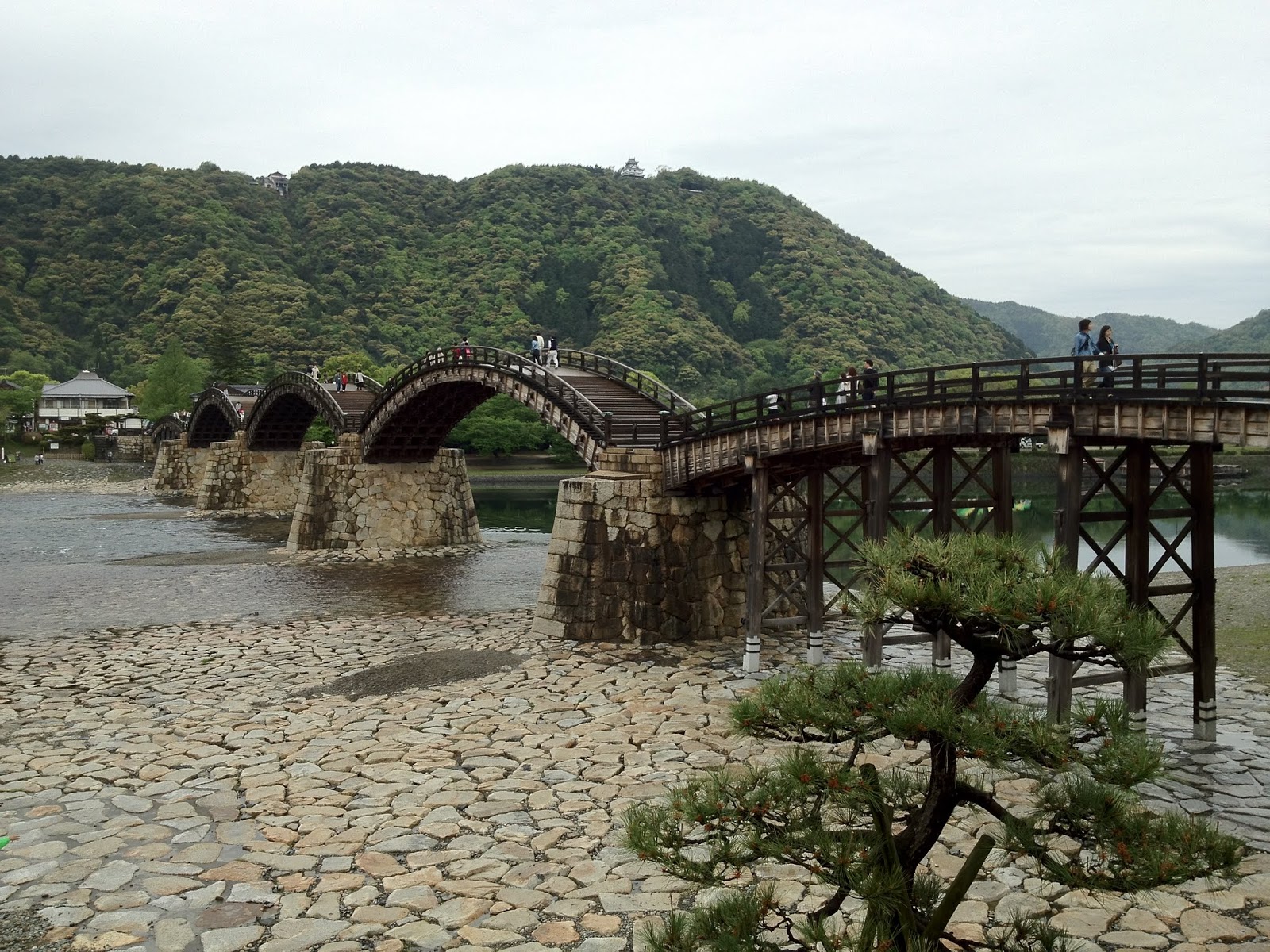 Chaos and Kanji: Location: Iwakuni-Jo Castle and Kintai-kyo Bridge