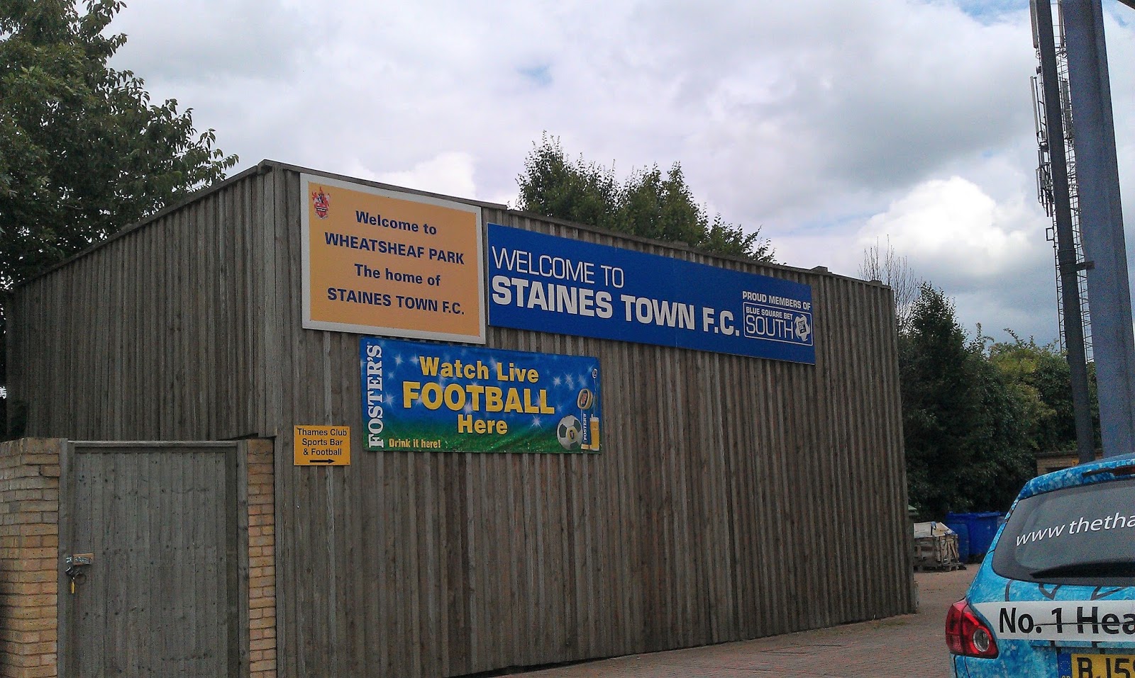 The Wycombe Wanderer: Staines Town - Wheatsheaf Park
