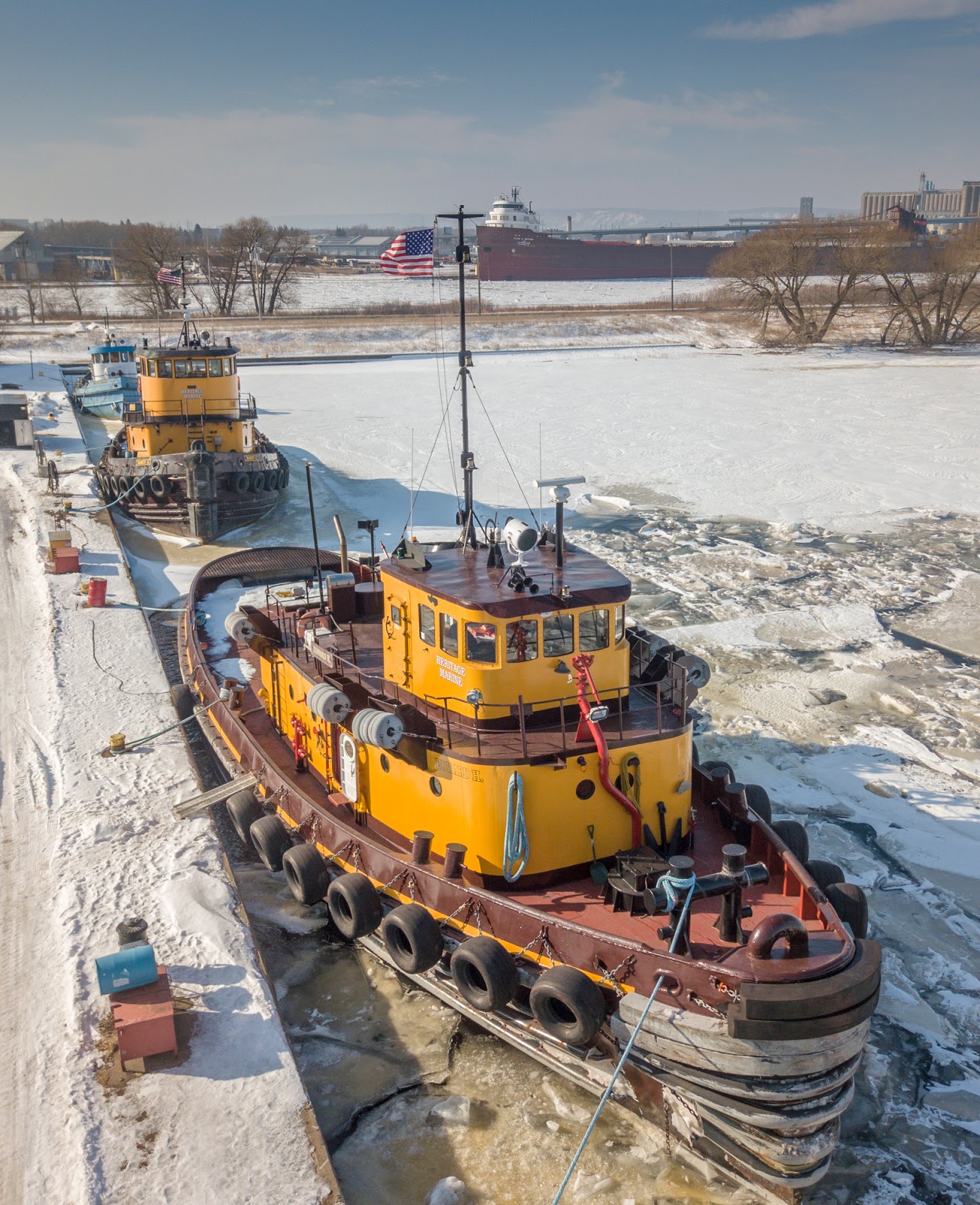 Duluth Harbor Cam: Heritage Tug - Edward H
