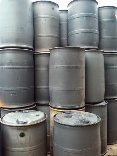 laman27: Tong Biru Terpakai (Used Blue Drum With Black Cover & Metal ...