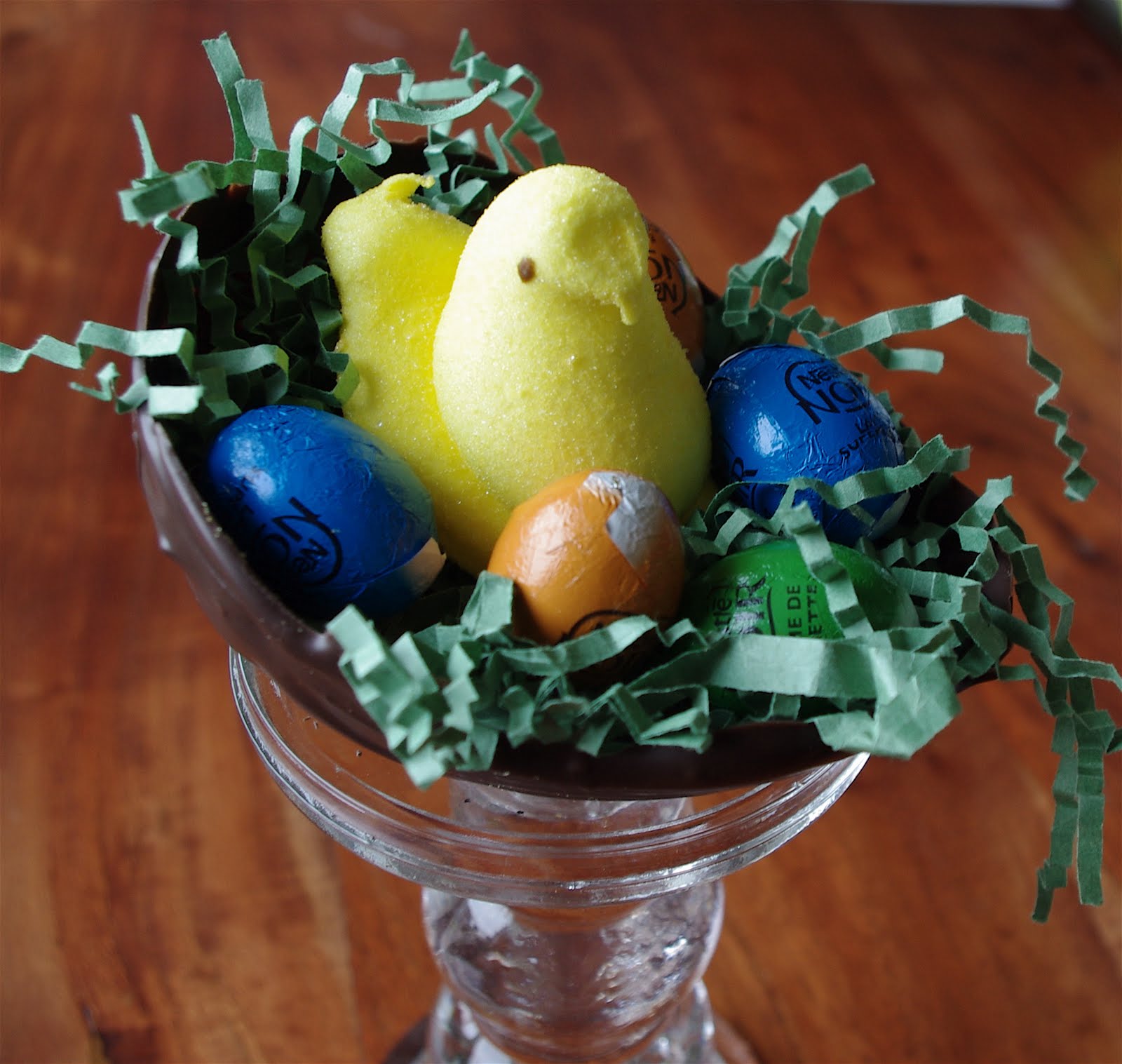 Creative "Try"als: Chocolate Easter Egg Bowl Tutorial